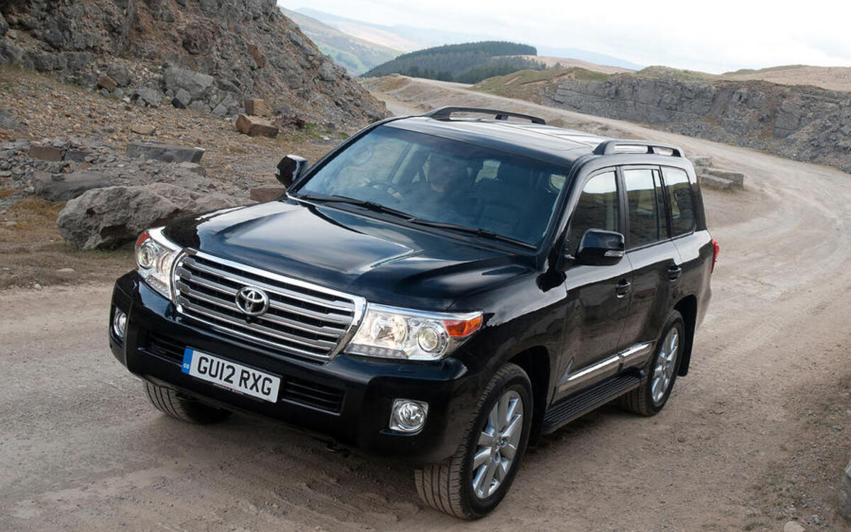 The greatest V8-engined cars ever made | Autocar