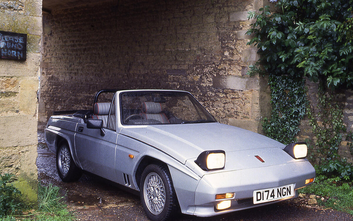 Greatest cars ever made with pop-up headlights | Autocar