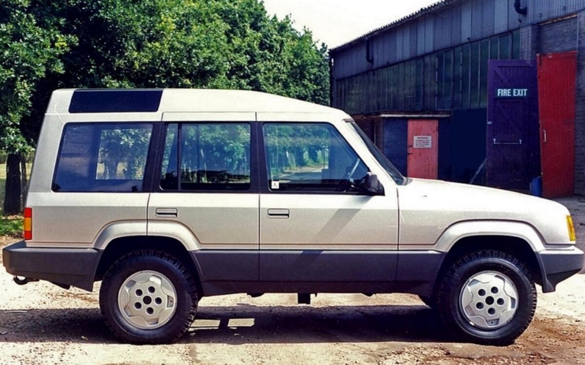 30 years on: how the Discovery changed Land Rover | Autocar