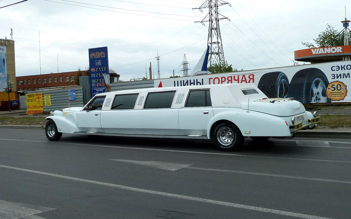 The world's wildest stretch limousines | Autocar
