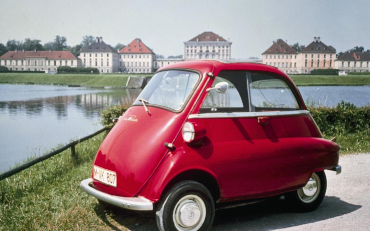 The world’s largest fire engine & other amazing firefighting machines ...