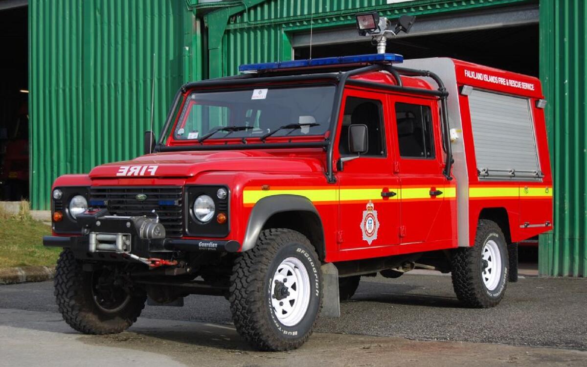 The world’s largest fire engine & other amazing firefighting machines ...