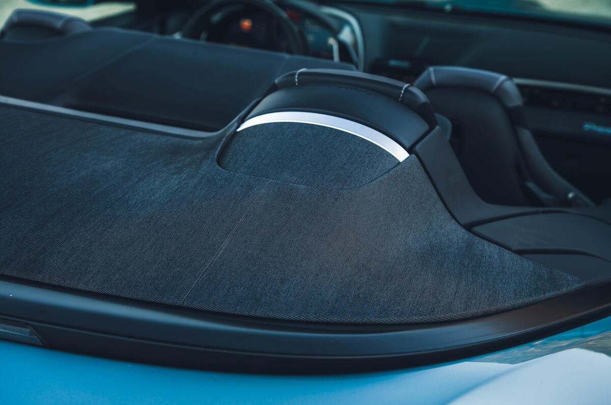 Ferrari Roma Spider Review 2025, Price & Specs | Autocar