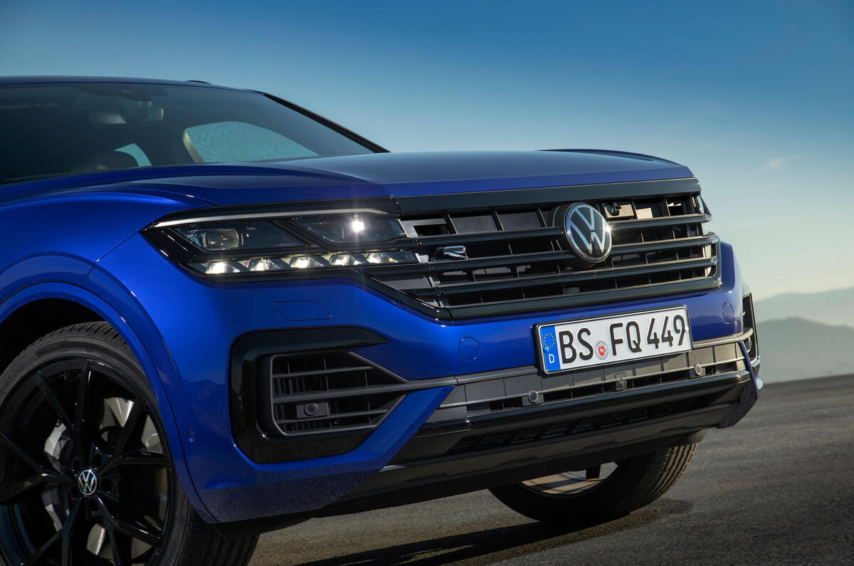 Volkswagen Touareg R Review (2022) | Autocar