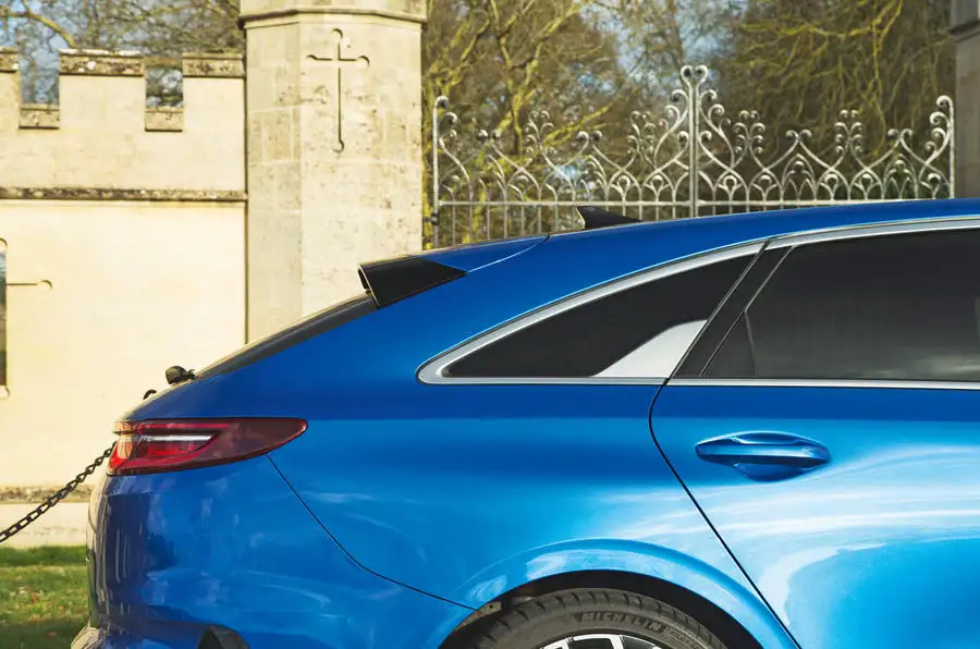 Kia Proceed Review 2025, Price & Specs | Autocar