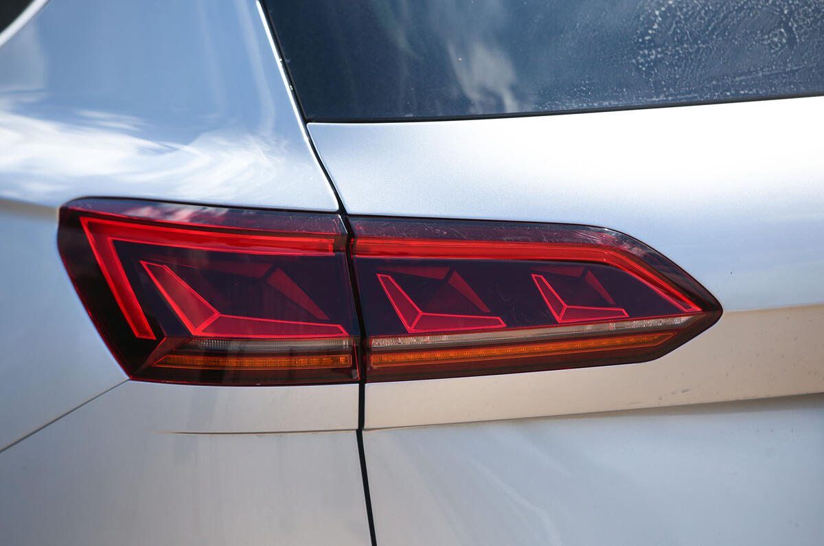 Volkswagen Touareg Review (2022) | Autocar