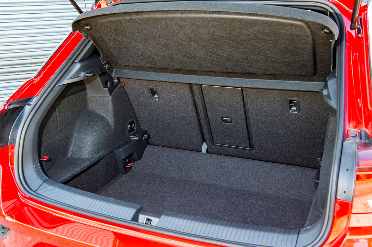 Volkswagen T-Roc Review (2023) | Autocar