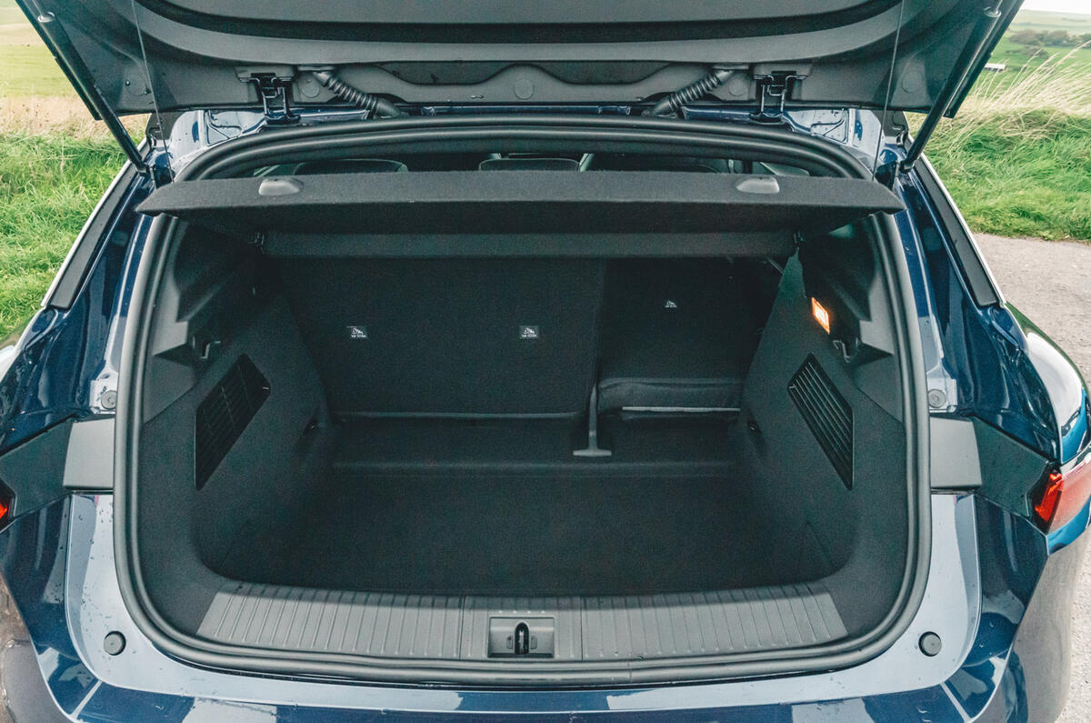 Renault Megane E-Tech Electric Review 2024, Price & Specs | Autocar