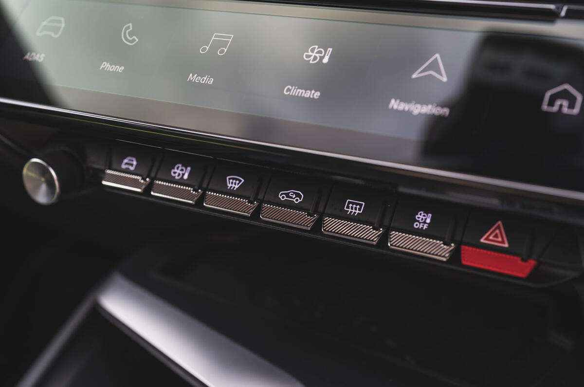 Peugeot 308 Review 2025, Price & Specs | Autocar