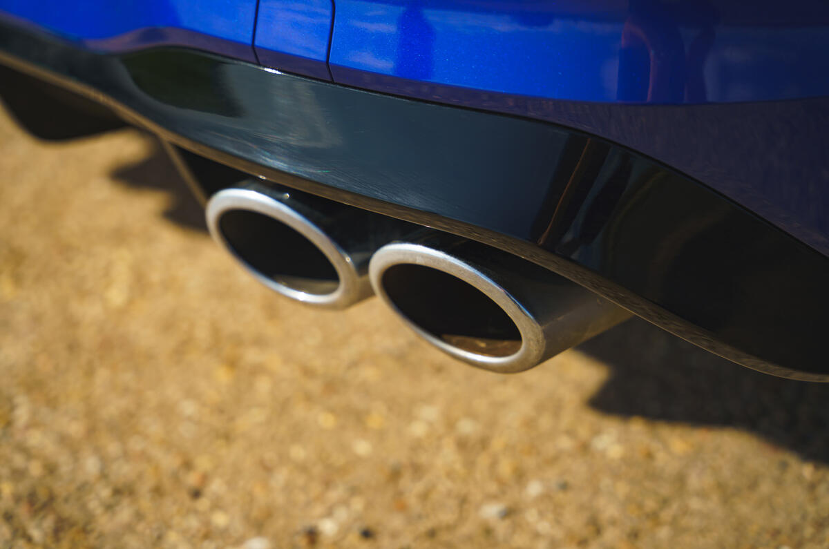 Volkswagen Golf R Review 2024, Price & Specs | Autocar