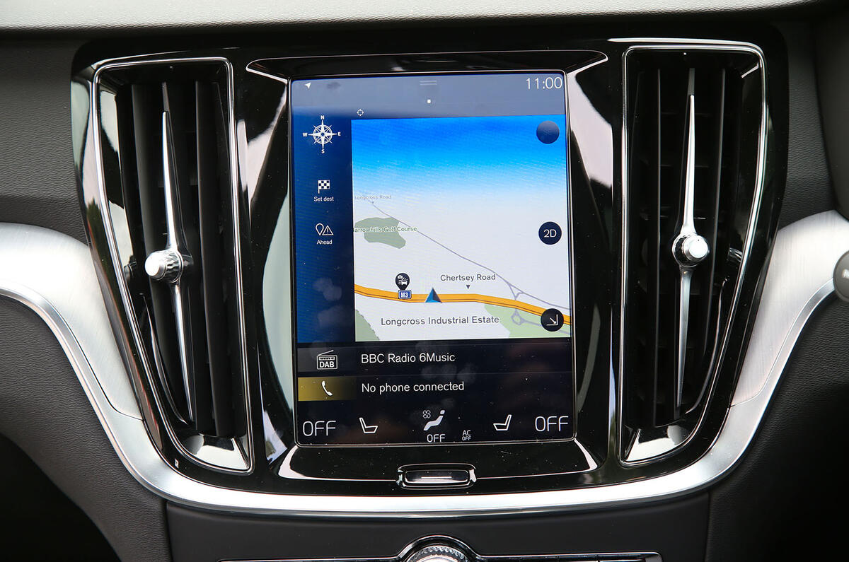 Volvo V60 Review (2022) | Autocar