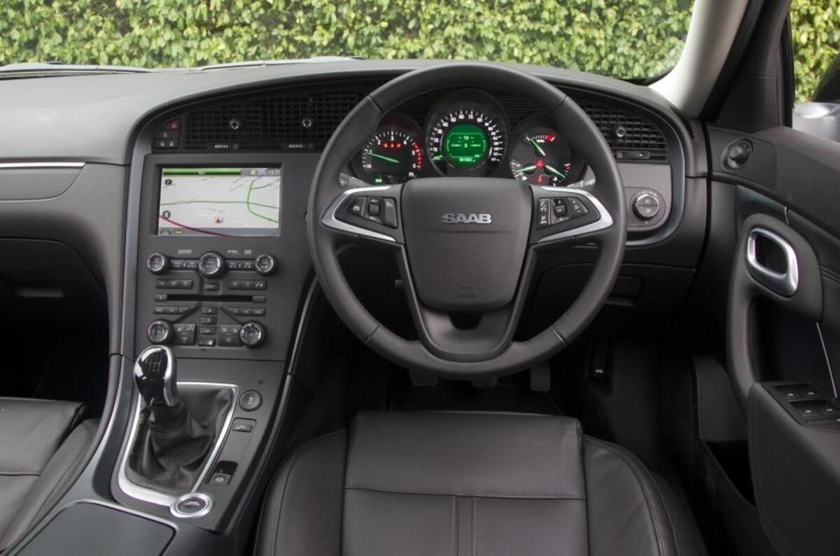 Saab 9-5 2010-2011 Review (2021) | Autocar