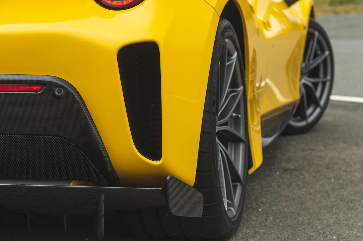 Ferrari 488 Pista 2018-2020 Review (2022) | Autocar