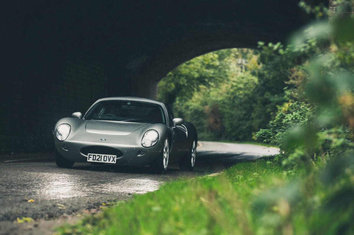 Wells Vertige Review 2025, Price & Specs | Autocar