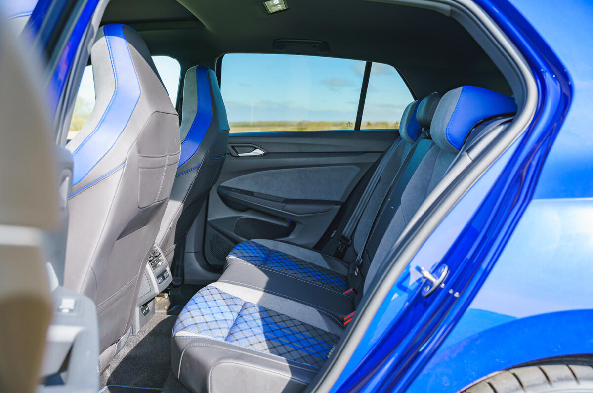 Volkswagen Golf R Review 2024, Price & Specs | Autocar