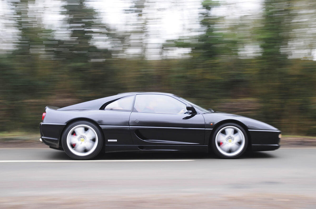 Lotus Exige 260 v Ferrari F355 | Autocar