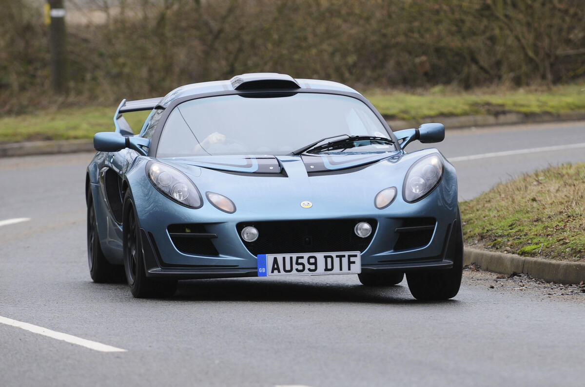 Lotus Exige 260 v Ferrari F355 | Autocar