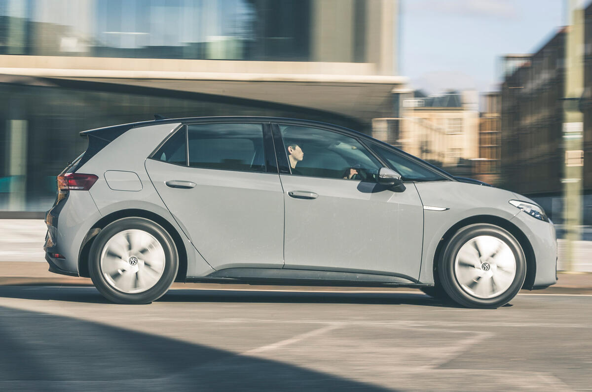 Volkswagen ID 3 Review (2022) | Autocar