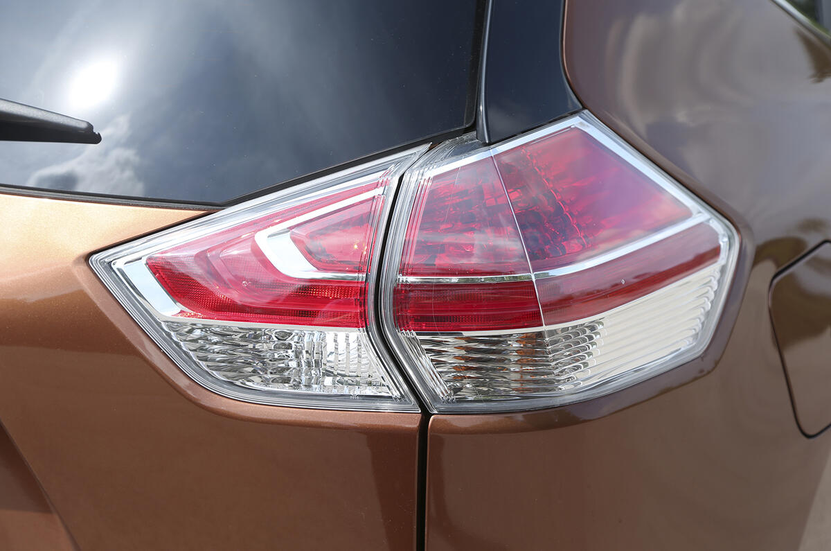 Nissan X-Trail Review (2018) | Autocar