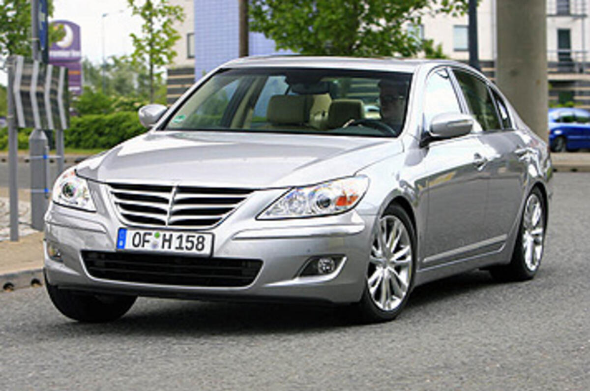 Hyundai Genesis 4.6 V8 | Autocar