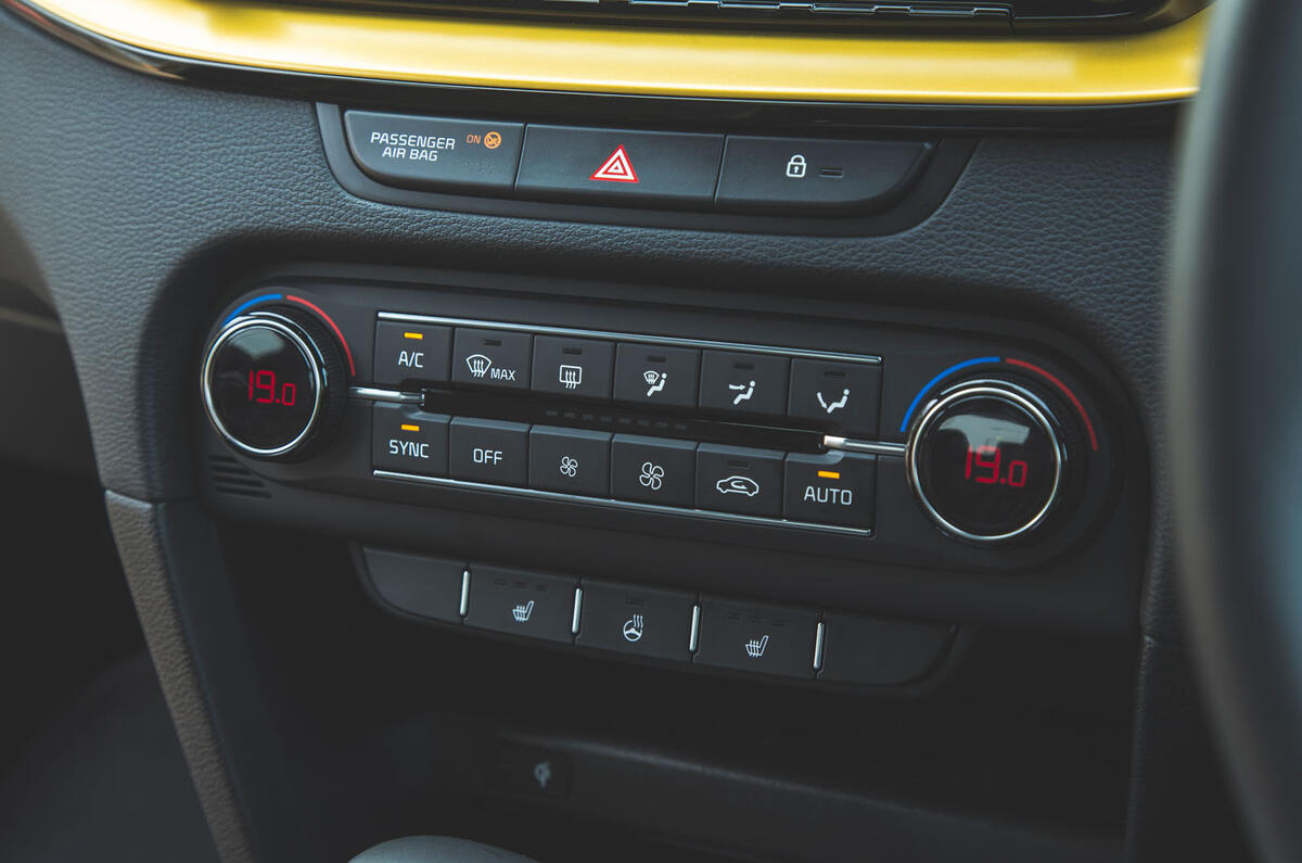 Kia Xceed Review 2025, Price & Specs | Autocar