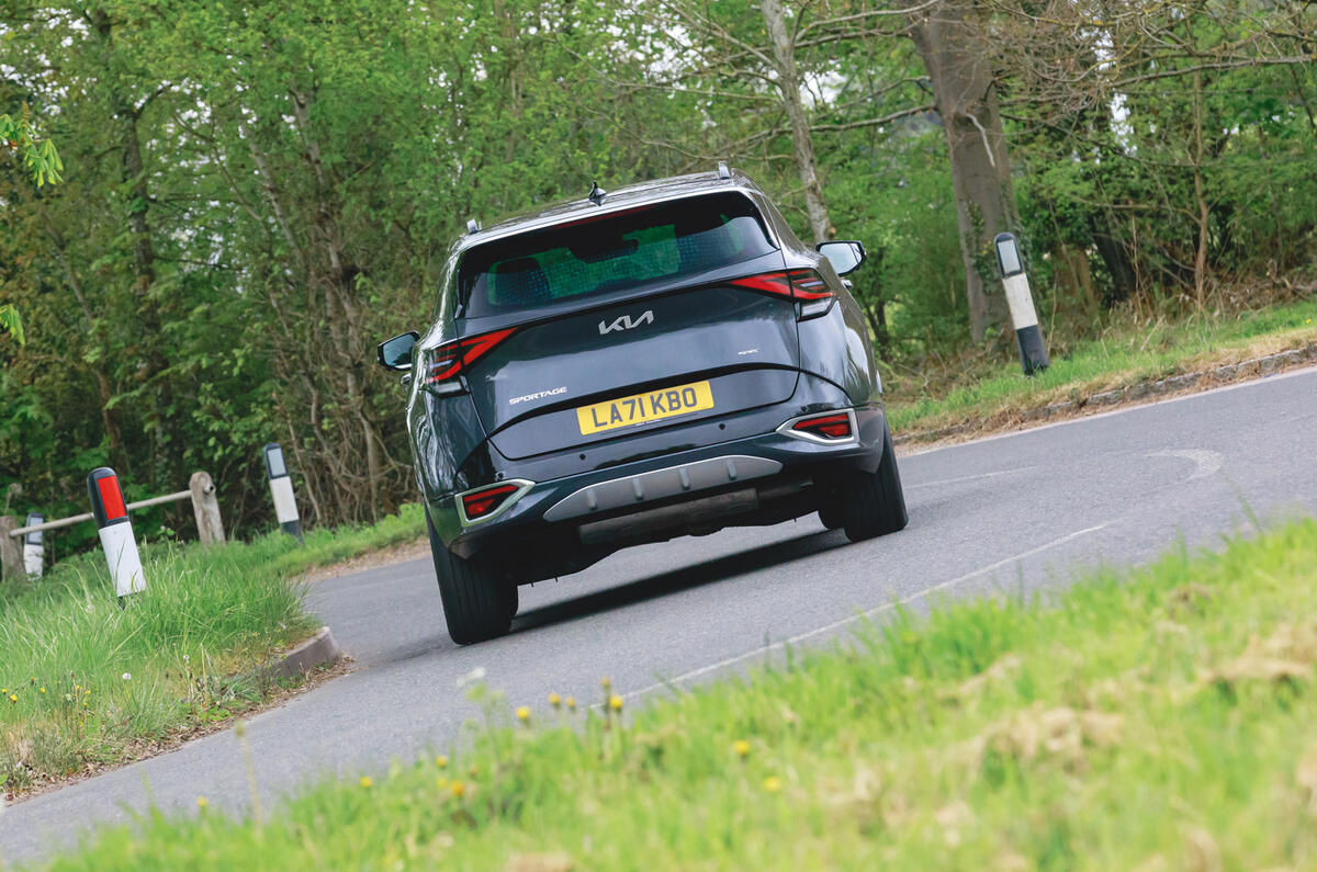 Kia Sportage Review 2025, Price & Specs | Autocar