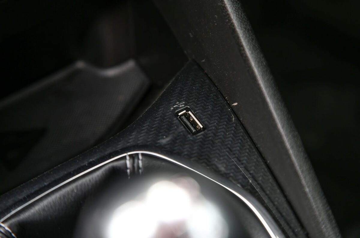 Ford Fiesta ST Review 2025, Price & Specs | Autocar