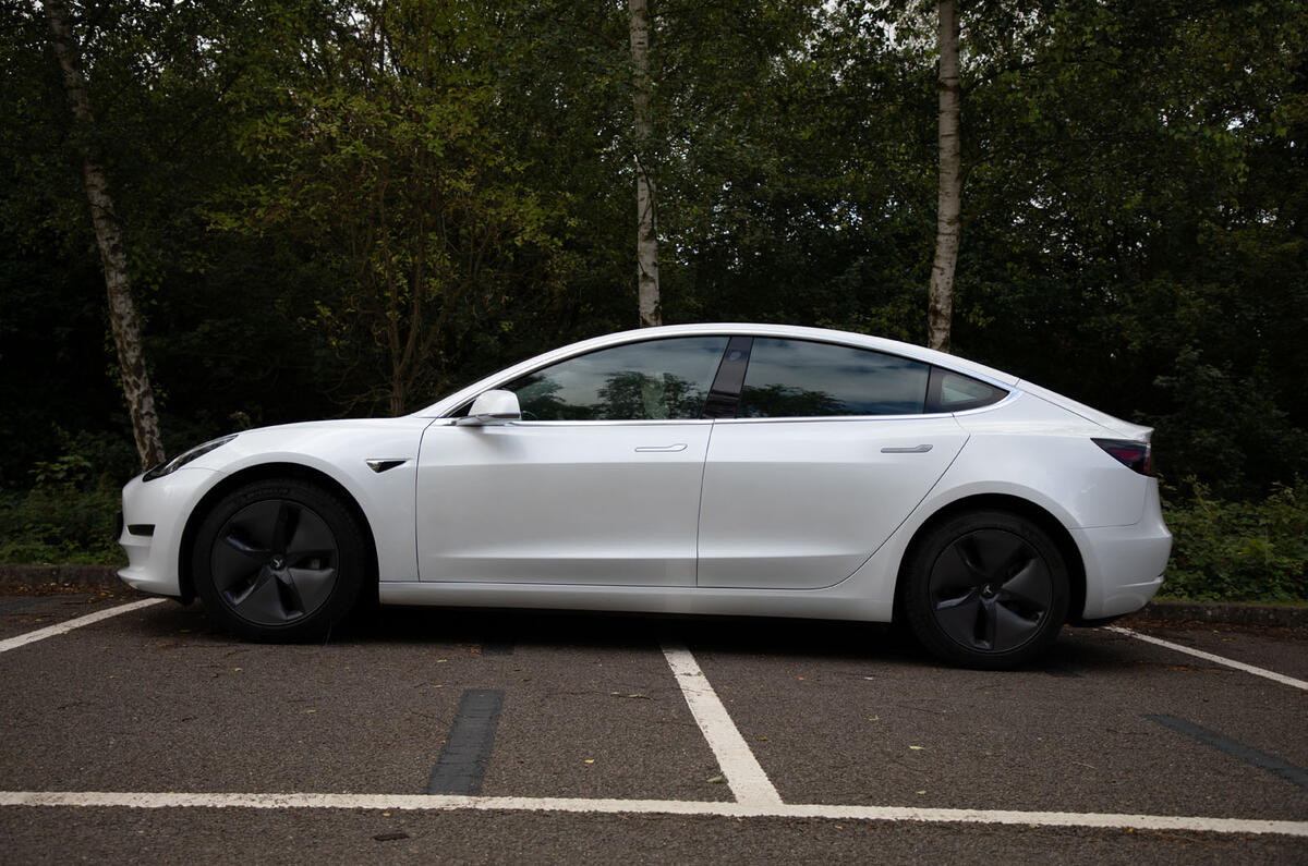 Tesla Model 3 Review (2022) | Autocar