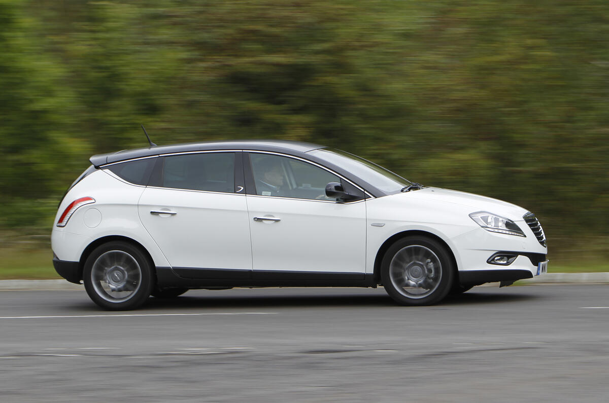 Chrysler Delta 1.6 Multijet | Autocar