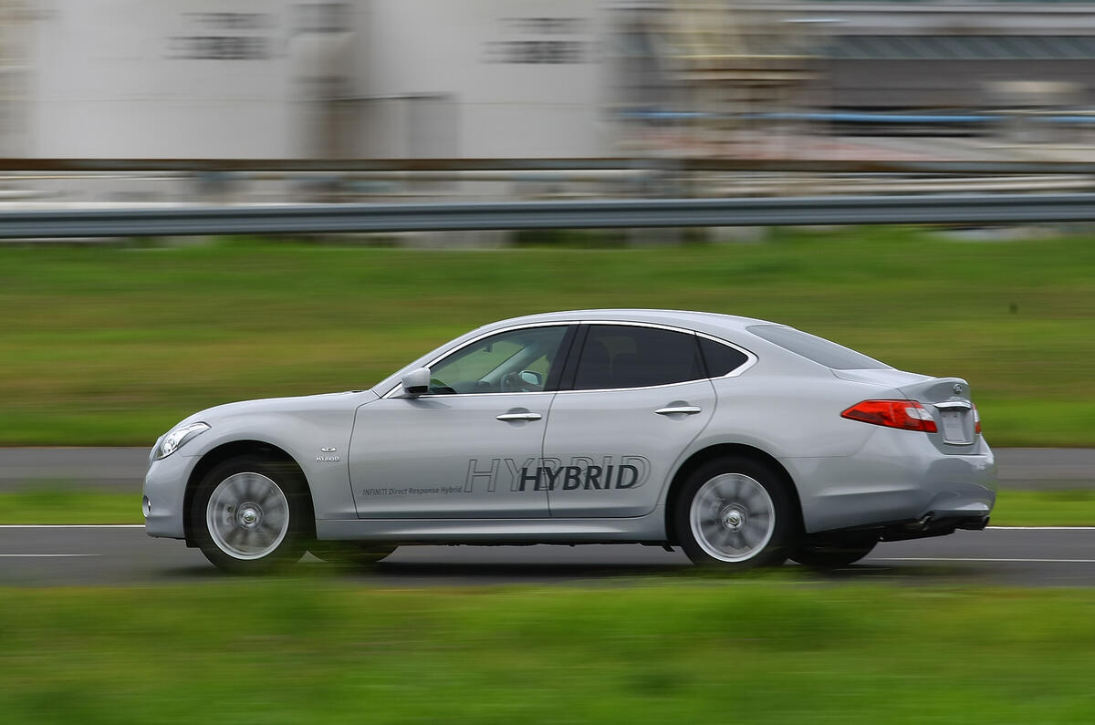 Infiniti M35h review | Autocar