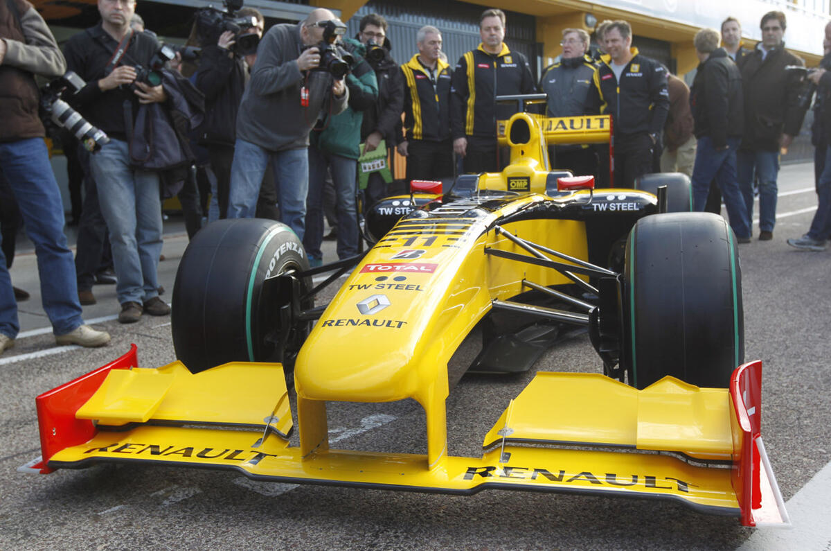Renault F1 shows new colours | Autocar