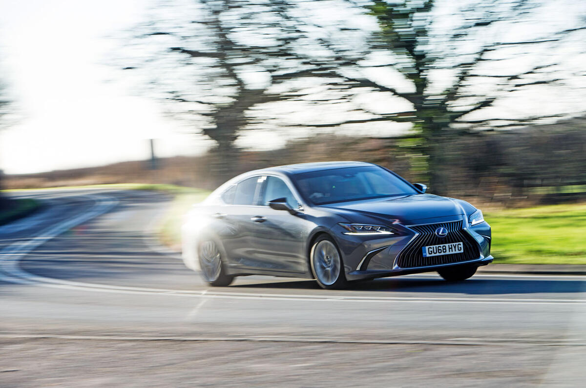 Lexus ES Review 2025, Price & Specs | Autocar