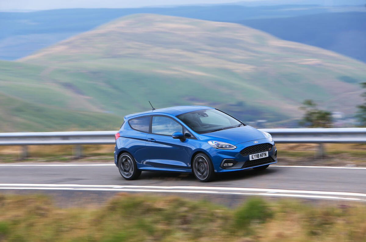 Ford Fiesta ST Review 2025, Price & Specs | Autocar