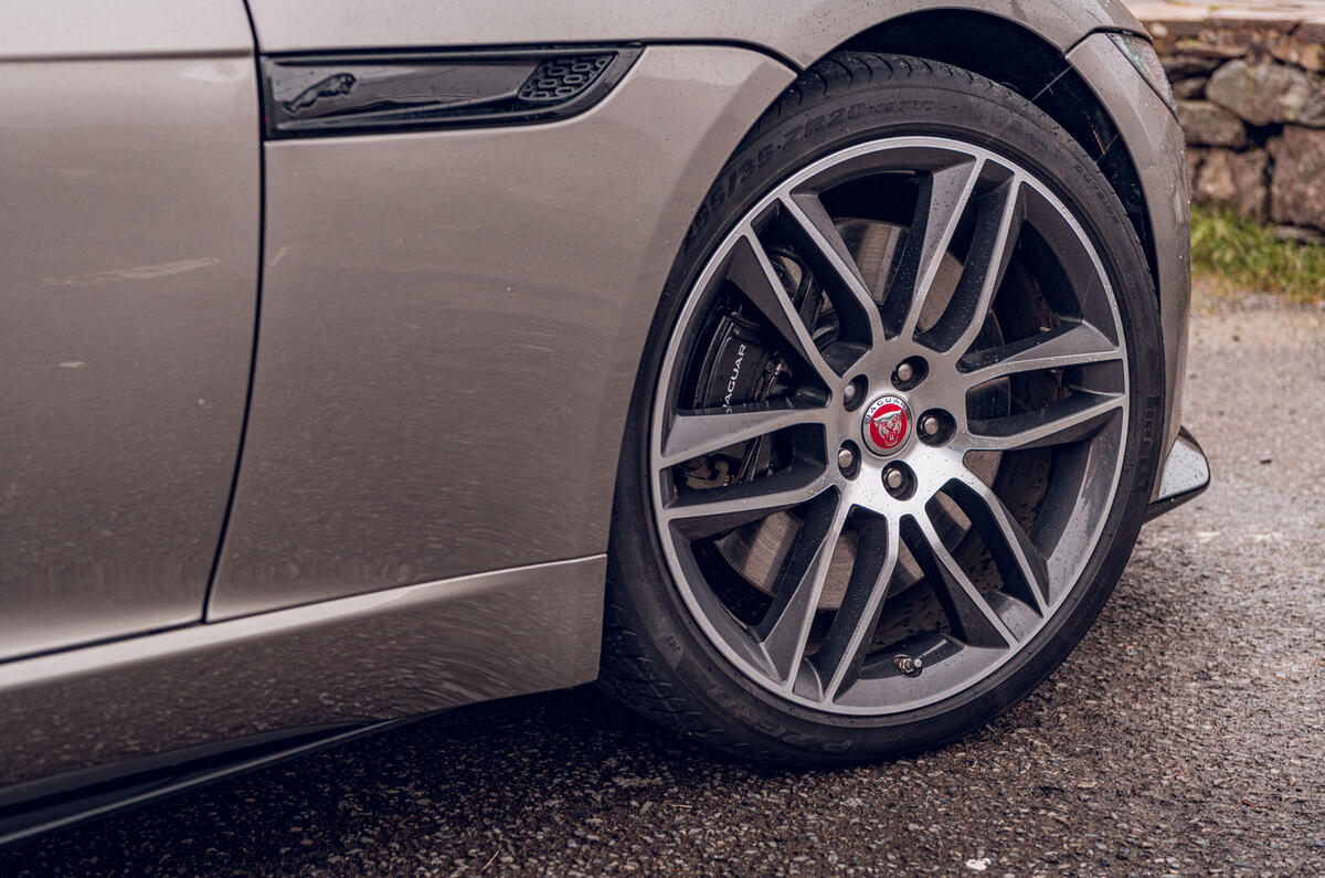 Jaguar F-Type Review 2025, Price & Specs | Autocar