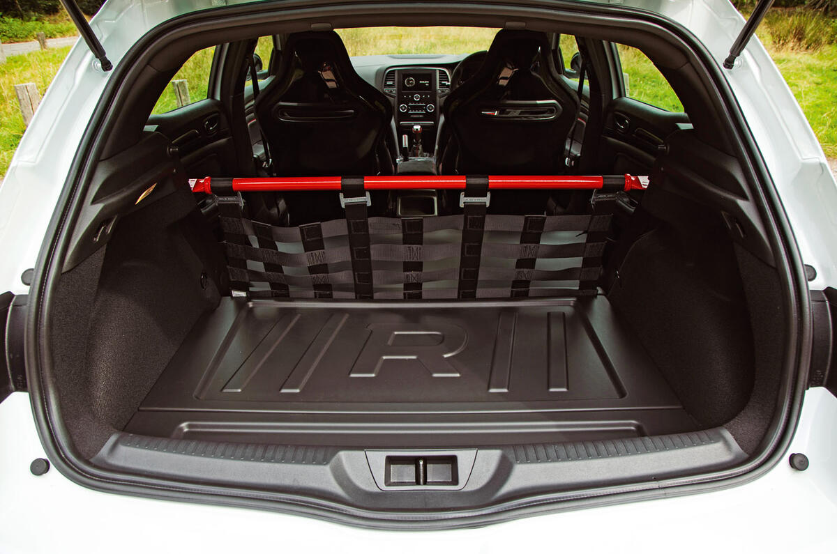 Renault Megane RS Trophy-R (2019-2021) Review 2025, Price & Specs | Autocar