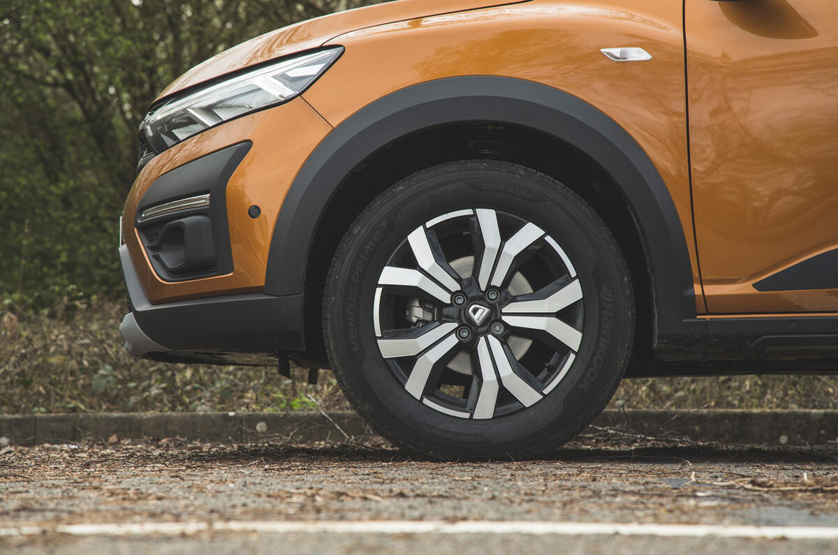 Dacia Sandero Stepway Review (2022) | Autocar