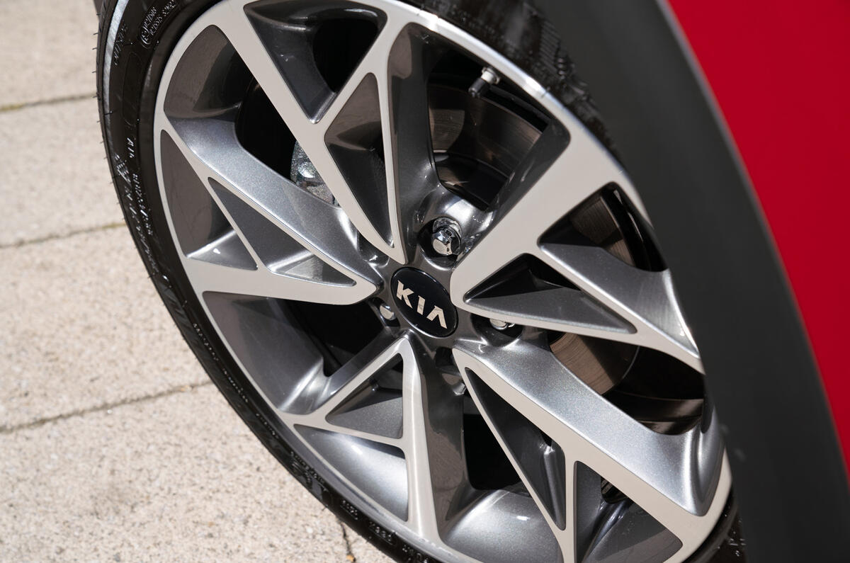 Used Kia Niro 2016-2022 review | Autocar