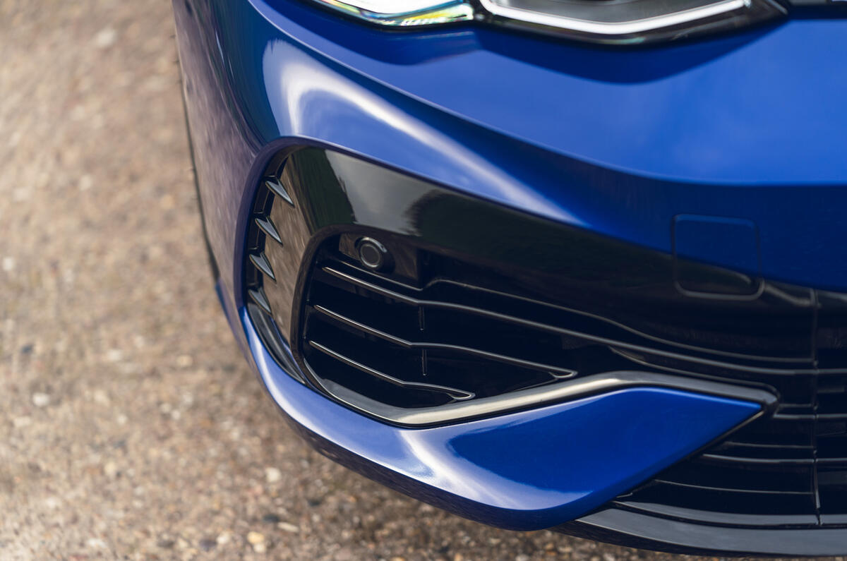 Volkswagen Golf R Review 2024, Price & Specs | Autocar