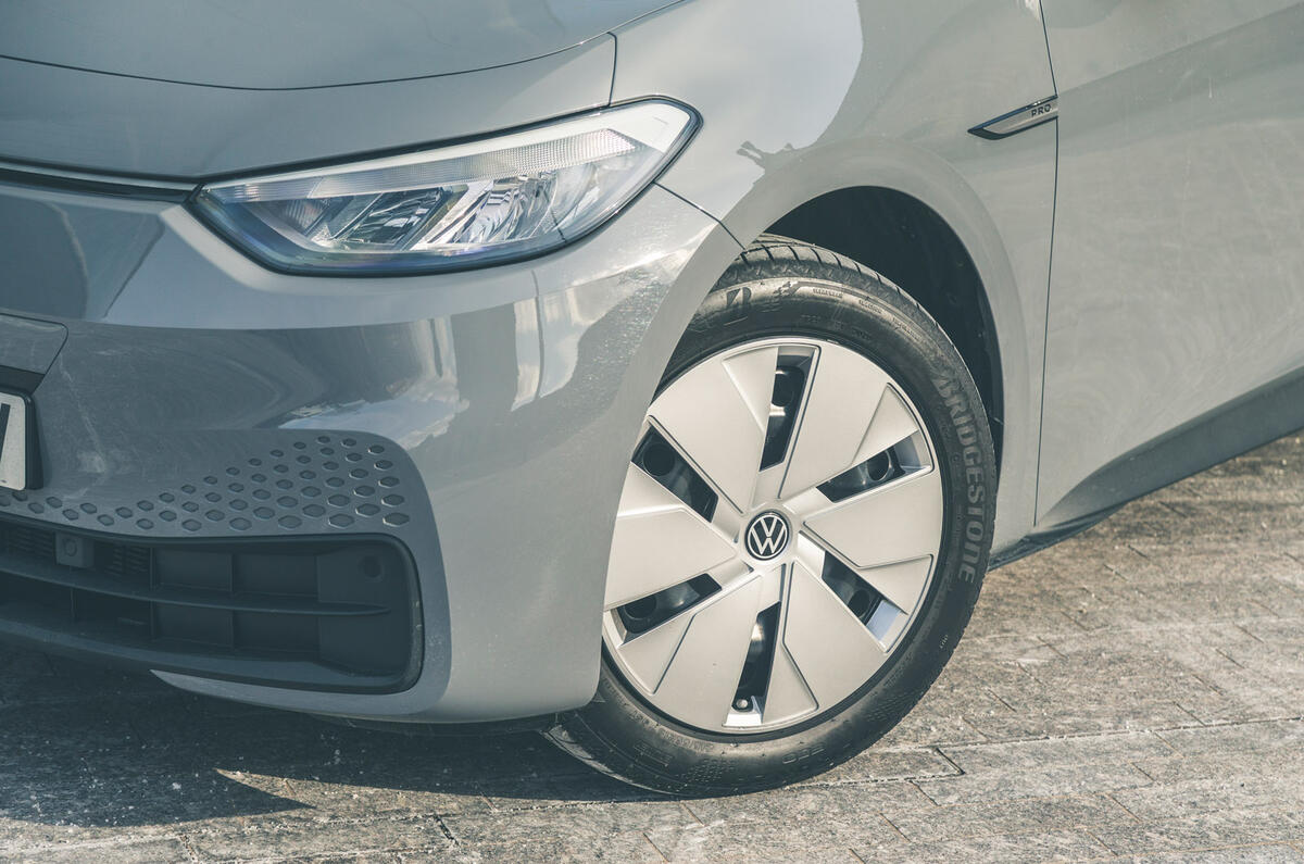 Volkswagen ID 3 Review (2023) | Autocar