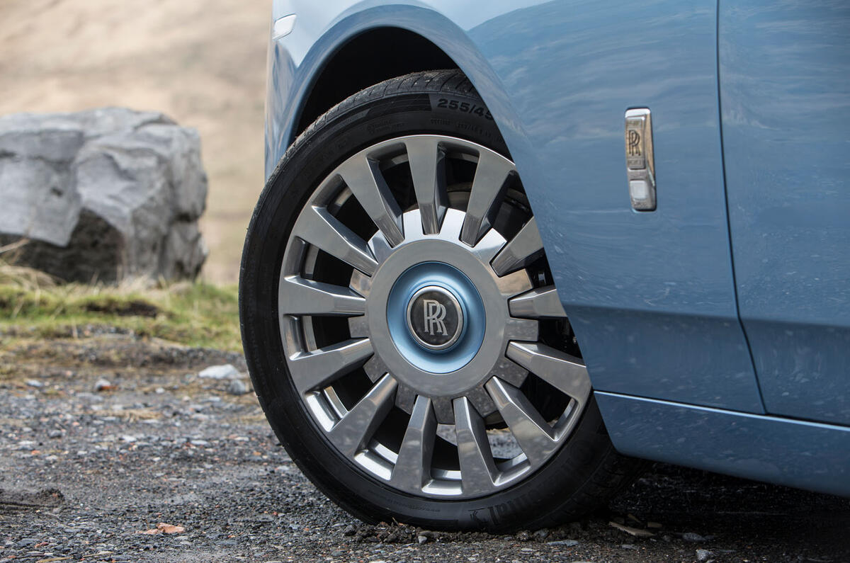Rolls-Royce Phantom Review (2022) | Autocar