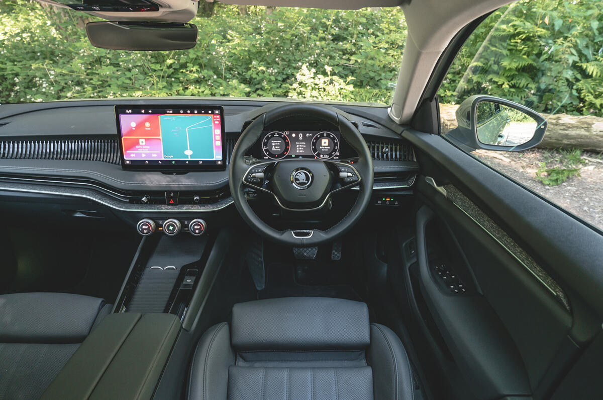Skoda Superb Review 2025, Price & Specs | Autocar