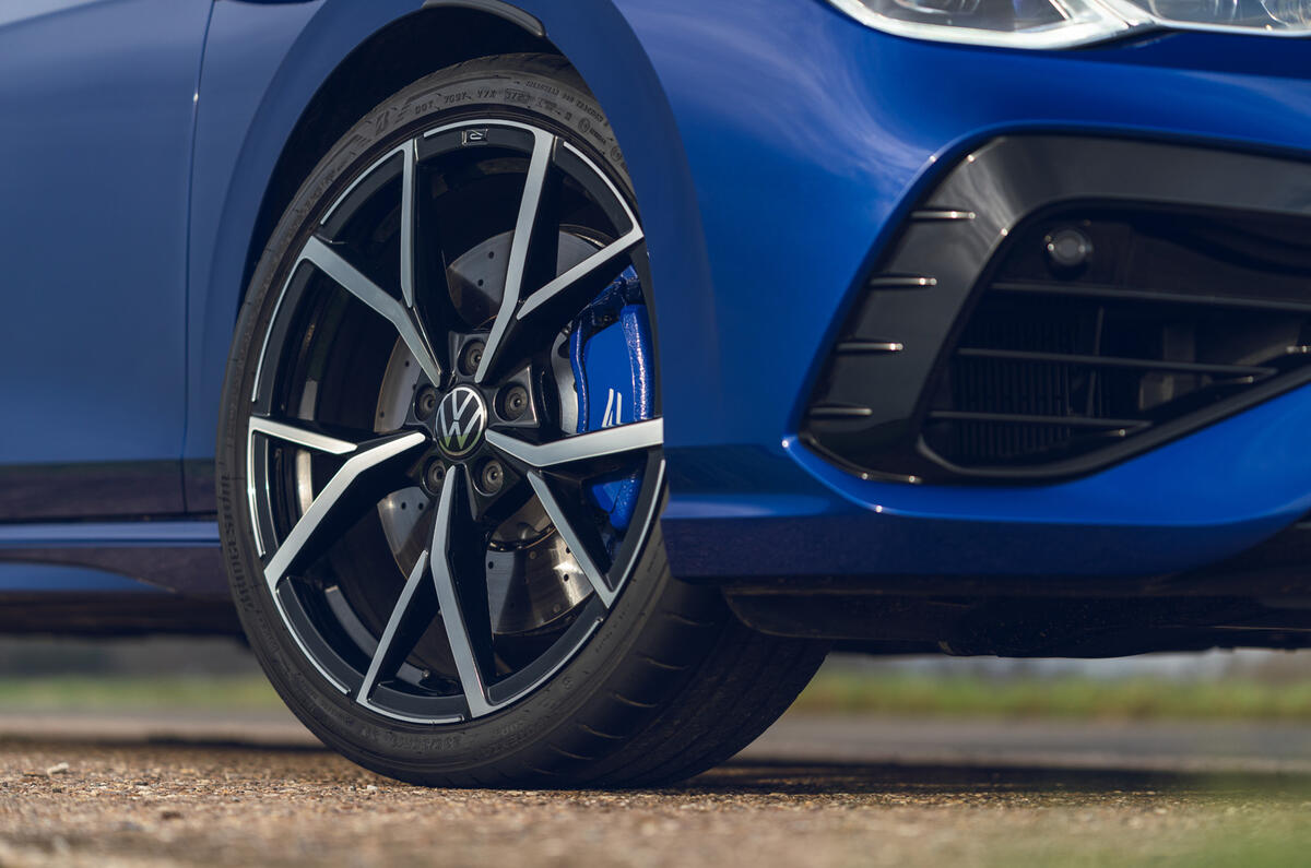 Volkswagen Golf R Review (2022) | Autocar