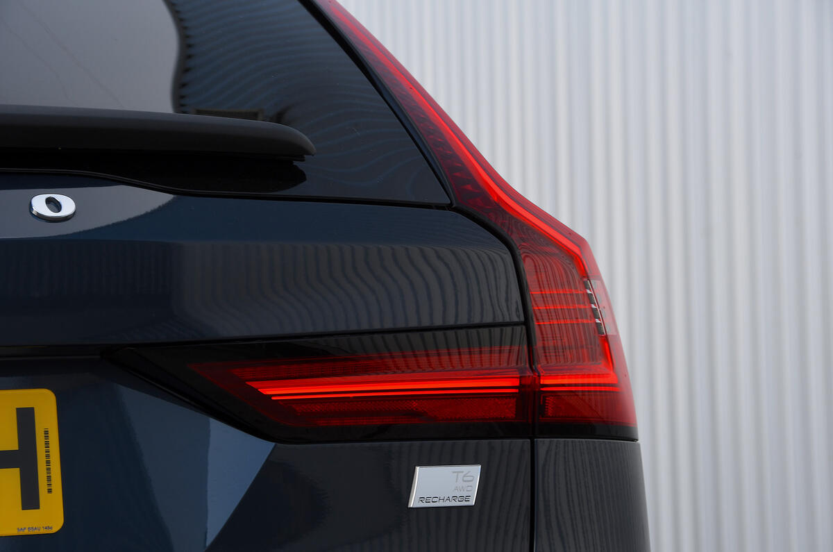 Volvo V90 Review 2025, Price & Specs | Autocar