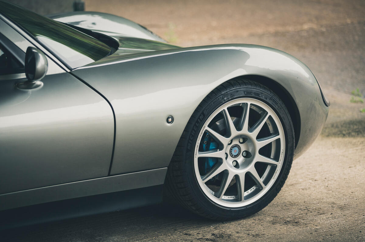 Wells Vertige Review 2025, Price & Specs | Autocar