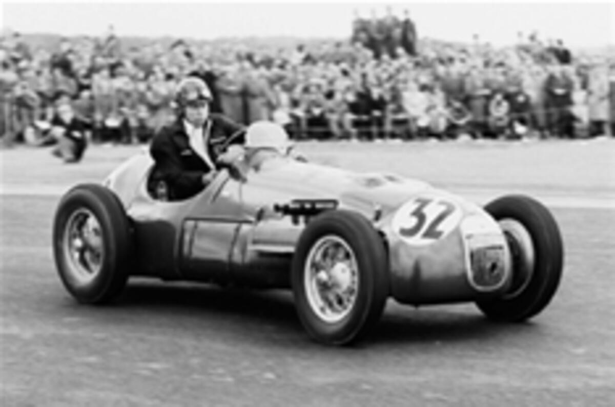 Le Mans winner, Tony Rolt, dies aged 89 | Autocar