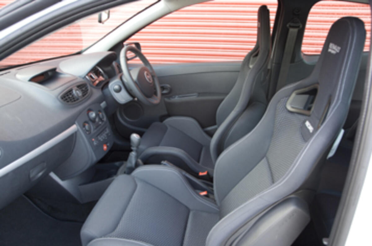 Renault Clio 197 Cup first drive | Autocar