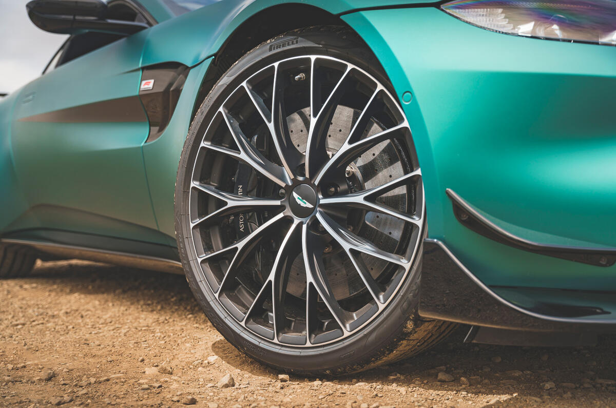 Aston Martin Vantage F1 Edition Review 2025, Price & Specs | Autocar