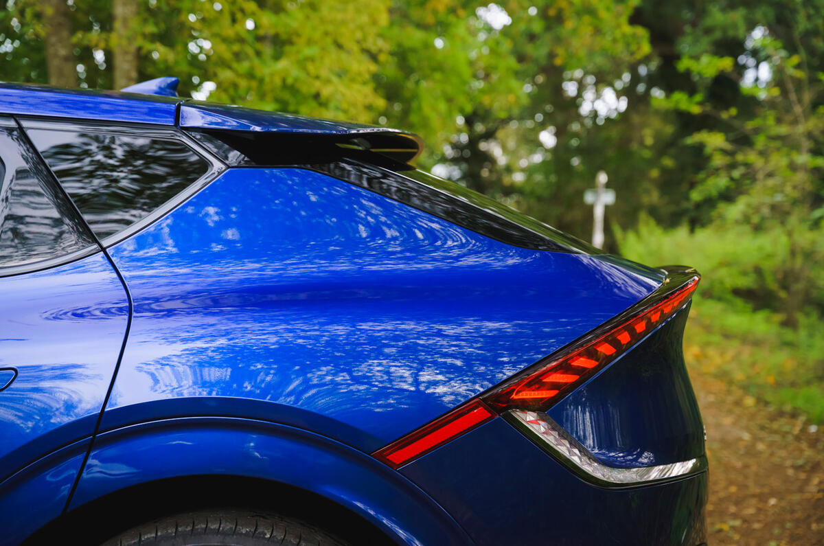 Kia EV6 Review 2024, Price & Specs | Autocar