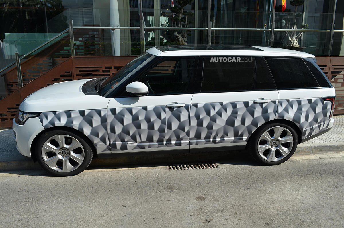 Range Rover long-wheelbase spotted