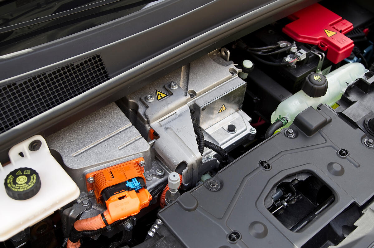 Renault Zoe Dynamique Intens first drive | Autocar